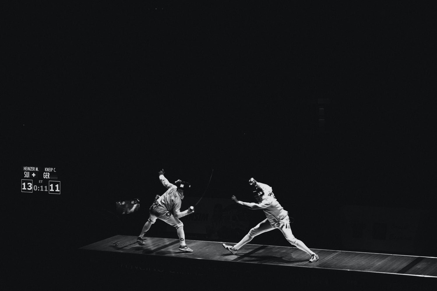 Mastering the Foil: Beginner Fencing Tips for Newcomers | WaveWear